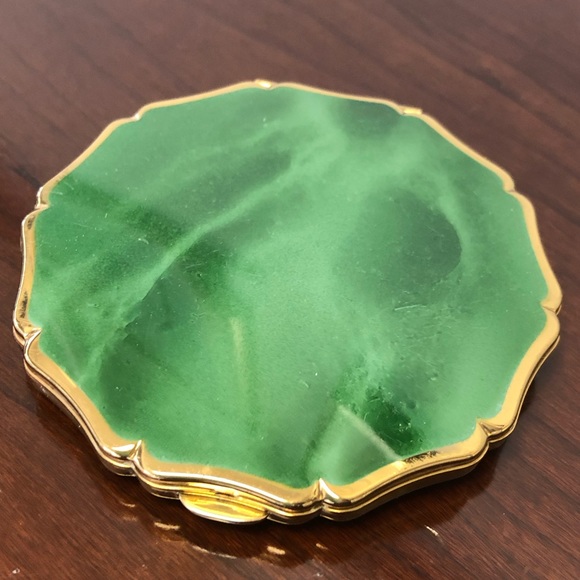 Stratton | Accessories | Vintage Marbled Jade Green Stratton Compact ...